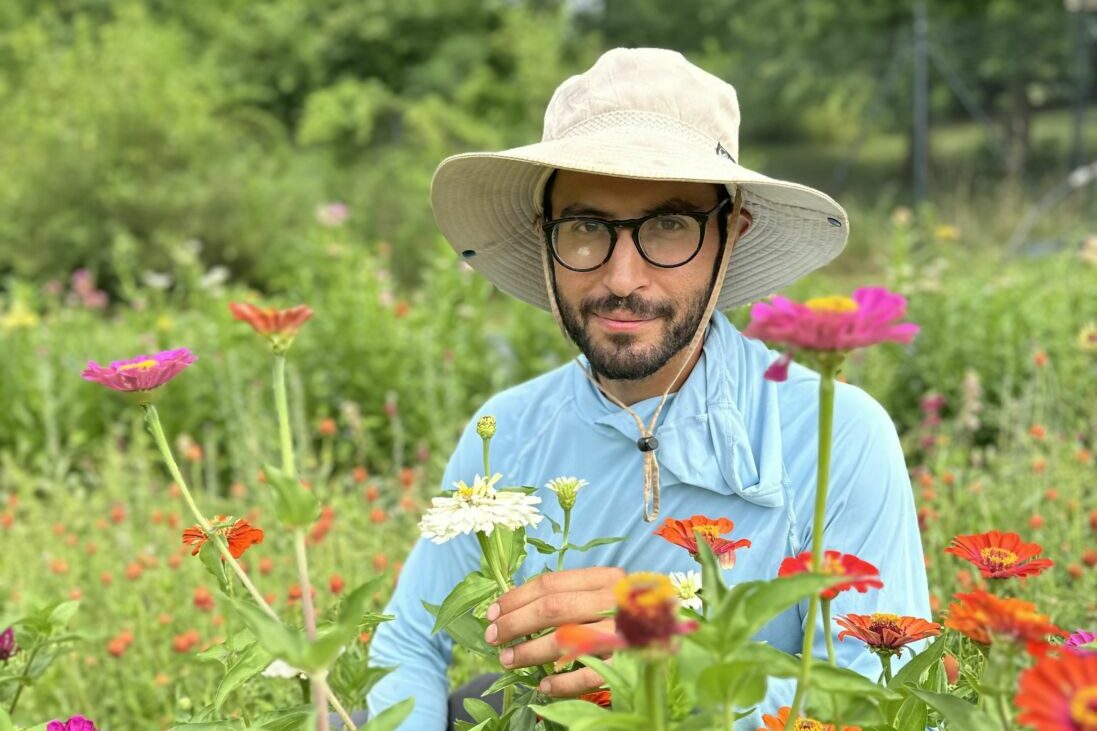 Jewish Outdoor Workers Sweat it out Under Record-Tying Temperatures